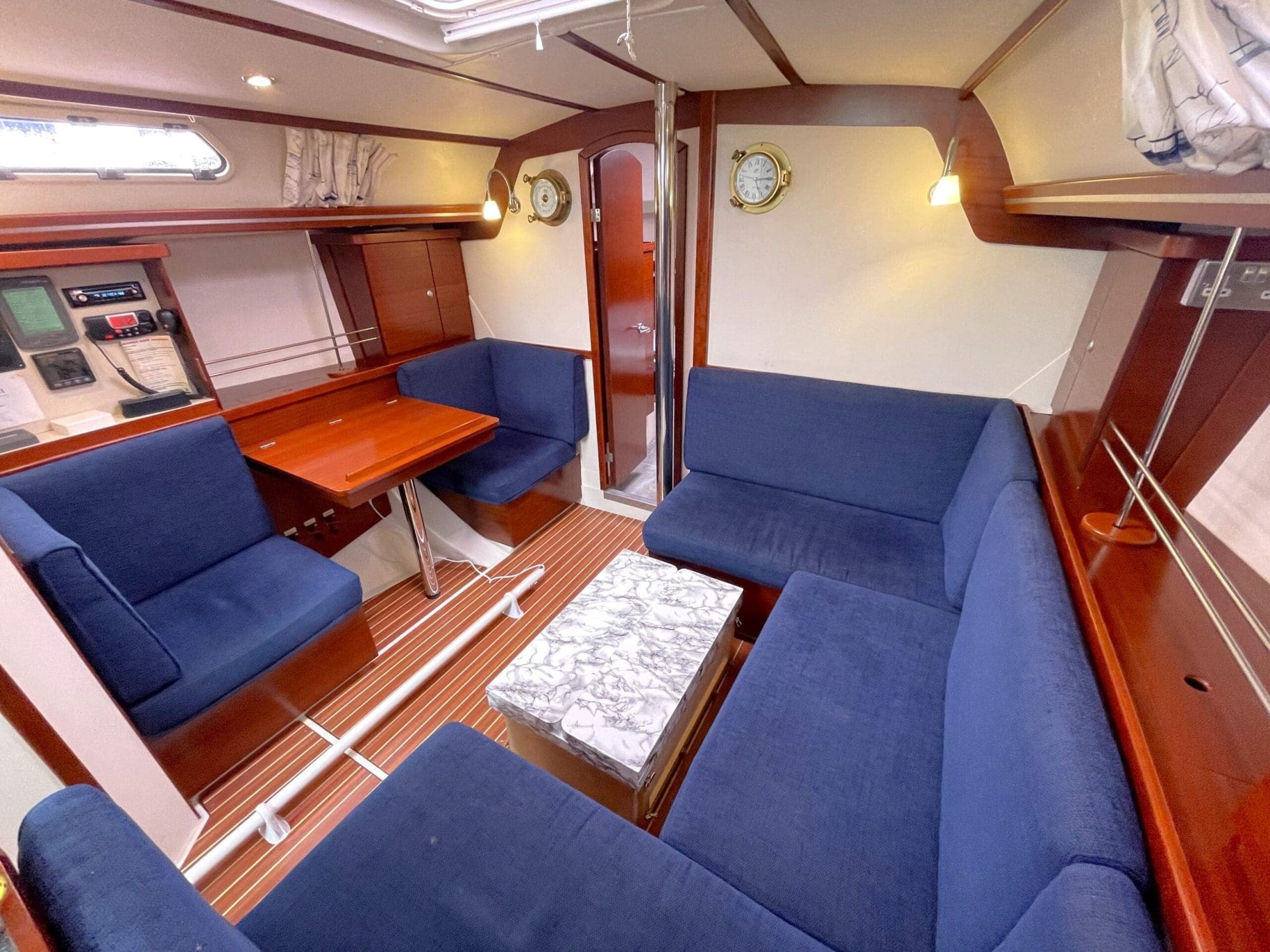 Hanse 370e ***DE-LISTED, NO LONGER AVAILABLE*** - Salterns Brokerage